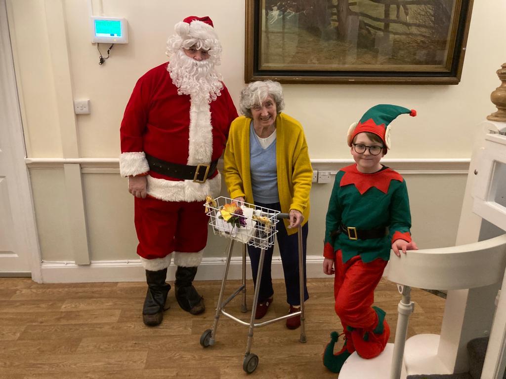 Sharnbrook House hosts community Christmas fayre | Greensleeves Care